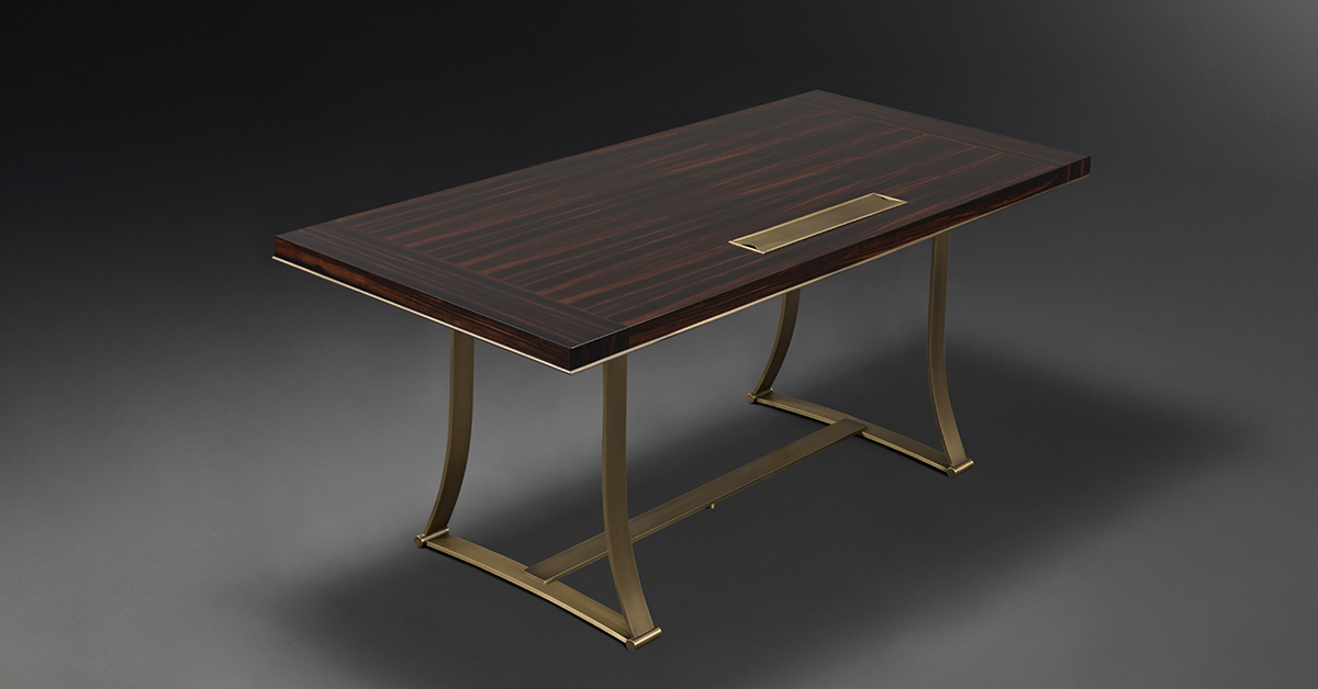 Victor: A Writing Desks in Bronze and Wood | Promemoria